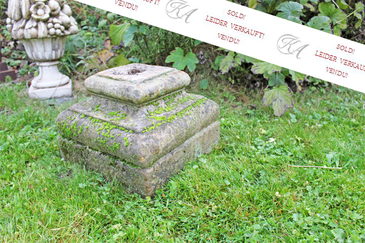 Antiker Steinsockel, Postament